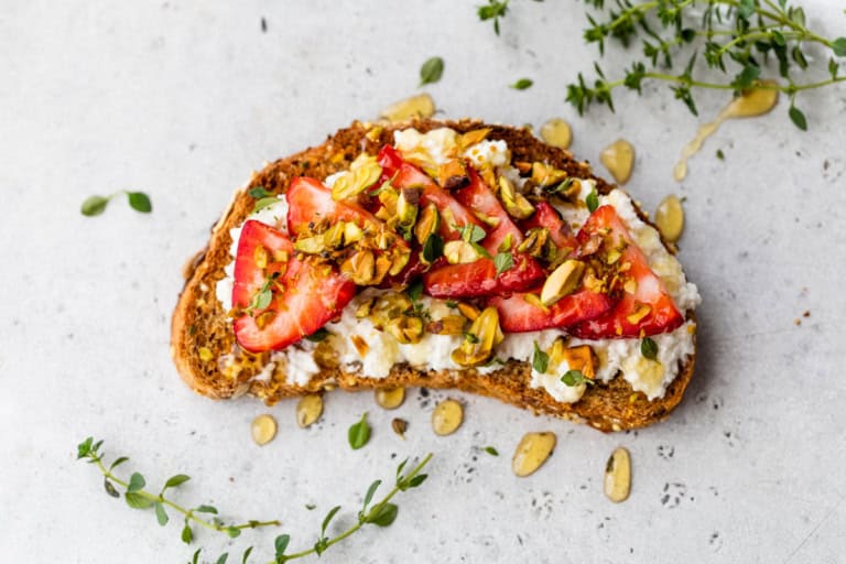 Tartines - WellPlated.com