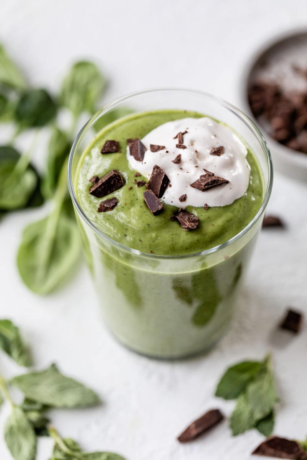 Mint Smoothie {Healthy Copycat Shamrock Shake} – WellPlated.com