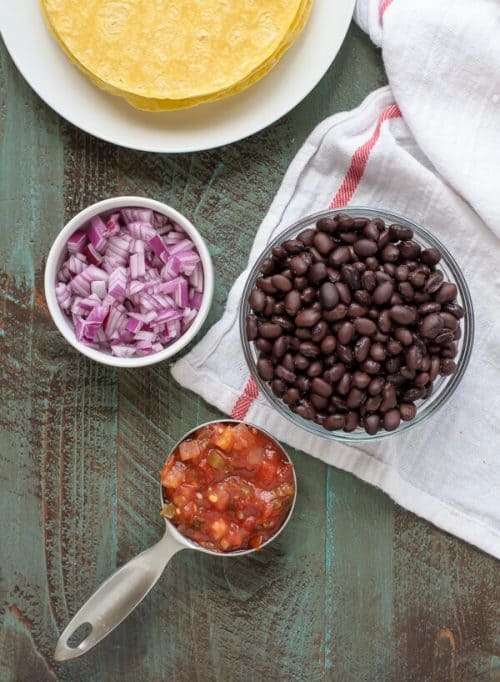 Bean Tostada {Easy 10 Minute Meal} – WellPlated.com