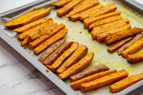 Sweet Potato Fries {Easy & Crispy} – WellPlated.com