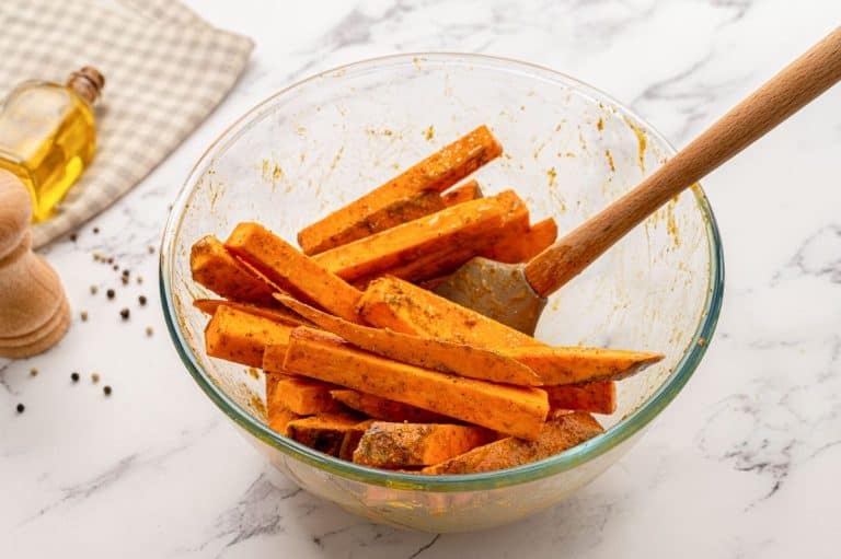 Sweet Potato Fries {Easy & Crispy} – WellPlated.com