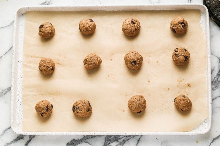 Healthy Chocolate Chip Cookies – WellPlated.com