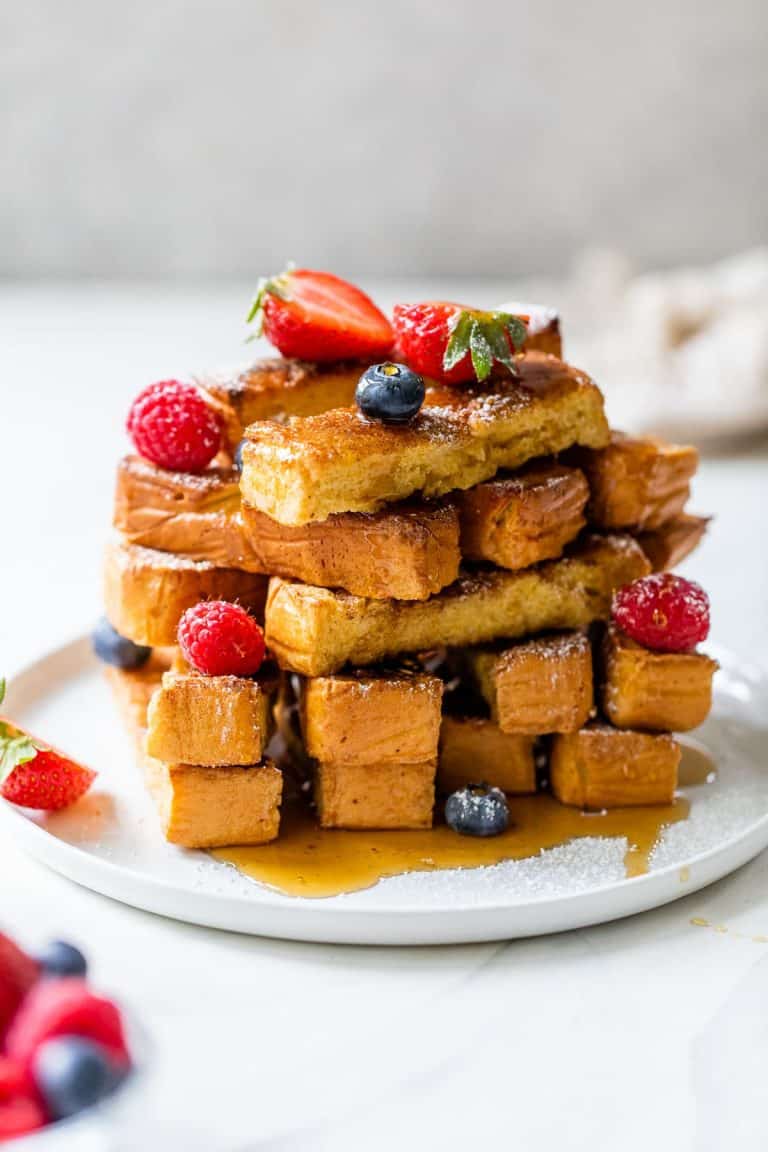 French Toast Sticks {Crispy Oven Baked!} – WellPlated.com