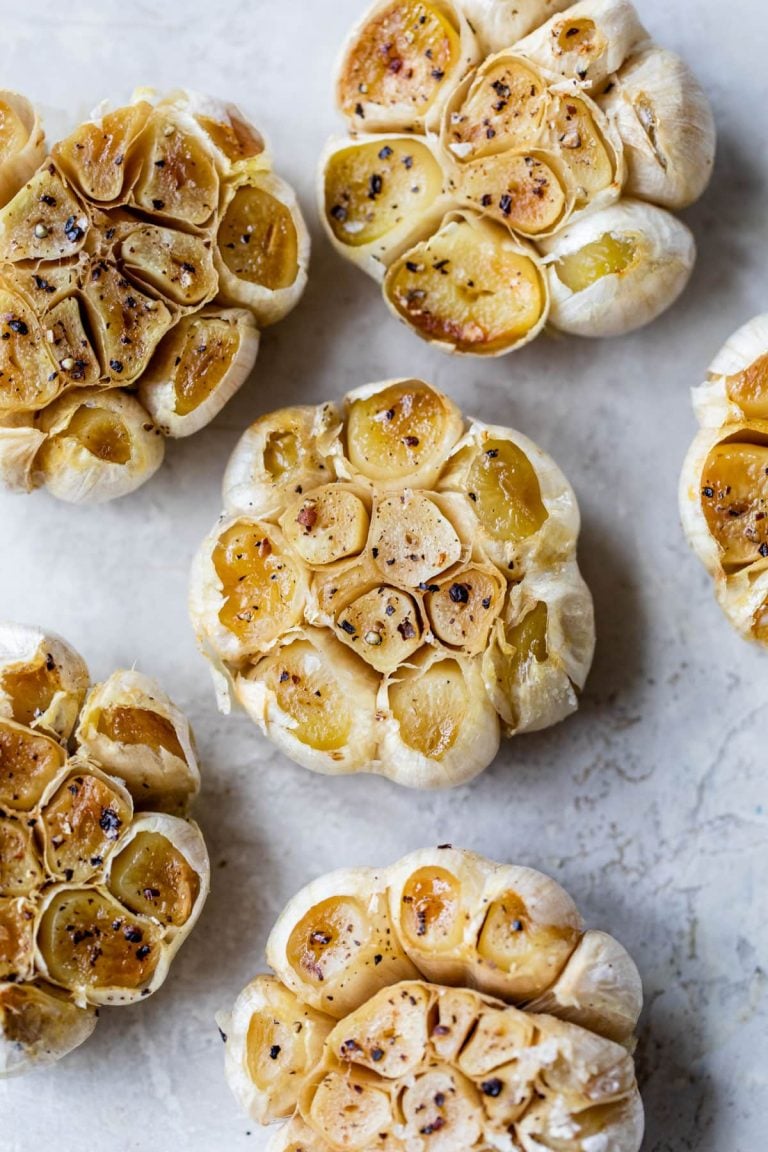 How to Roast Garlic – WellPlated.com