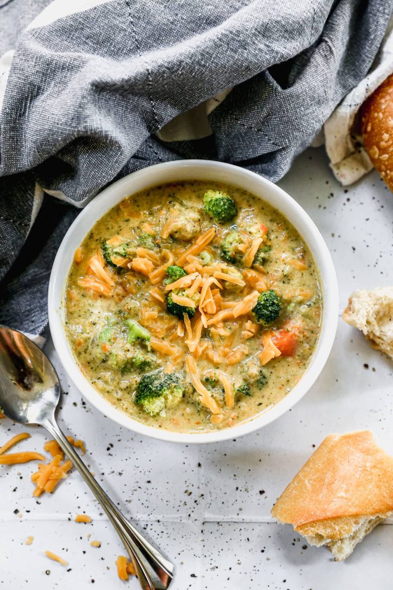 Broccoli Cheddar Soup Recipe – WellPlated.com
