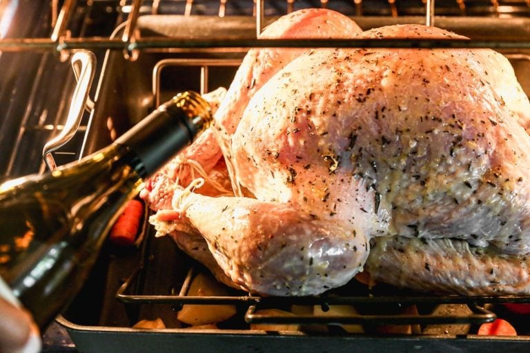 Thanksgiving Turkey {Best Recipe} – WellPlated.com