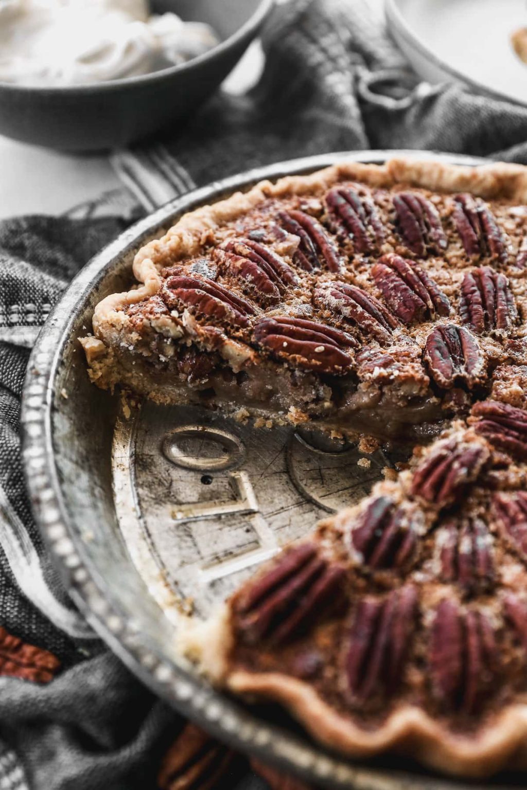 Bourbon Pecan Pie – WellPlated.com