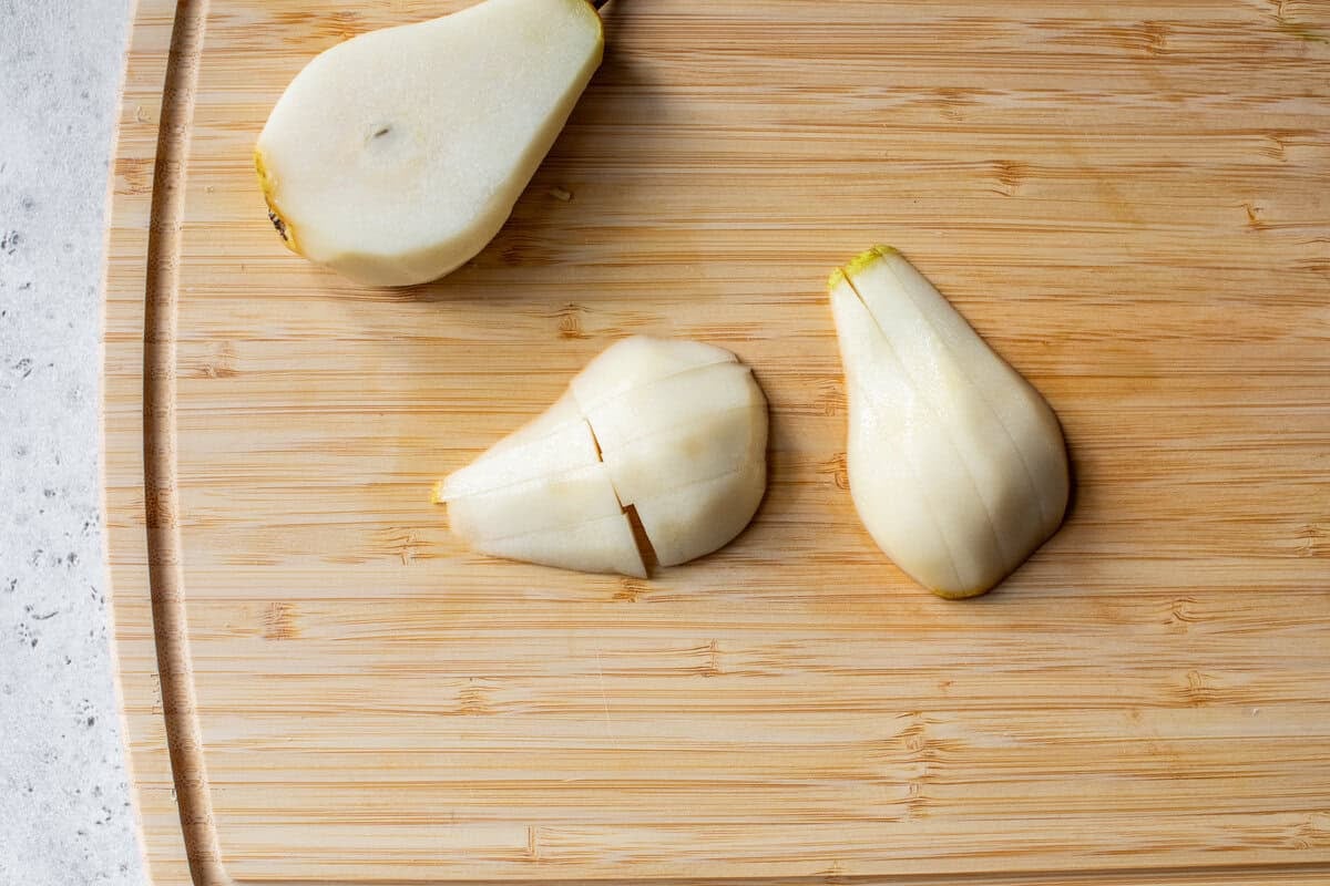 Pear Crisp Recipe – WellPlated.com
