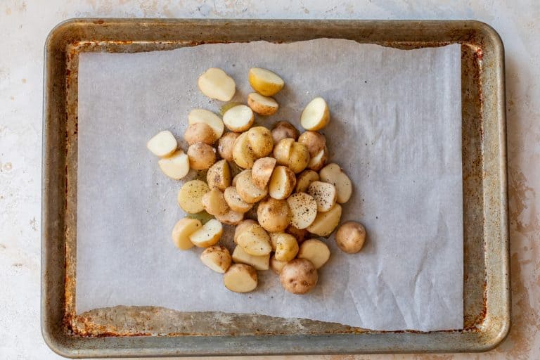 Garlic Roasted Potatoes – WellPlated.com