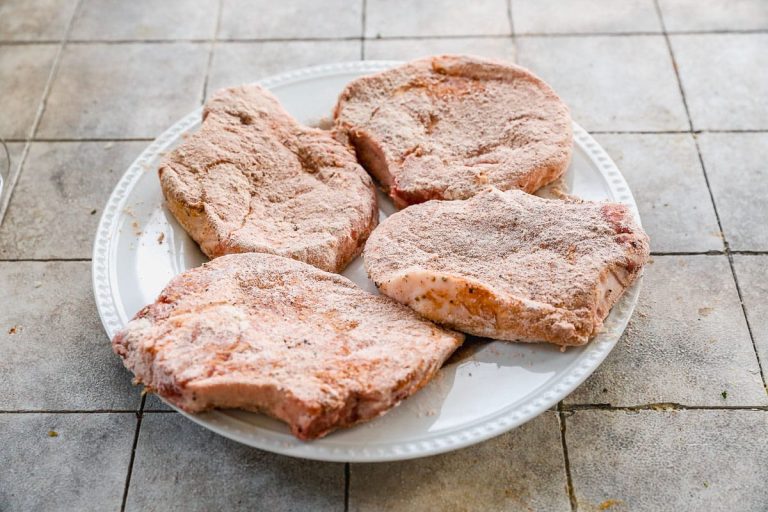 Fried Pork Chops – WellPlated.com