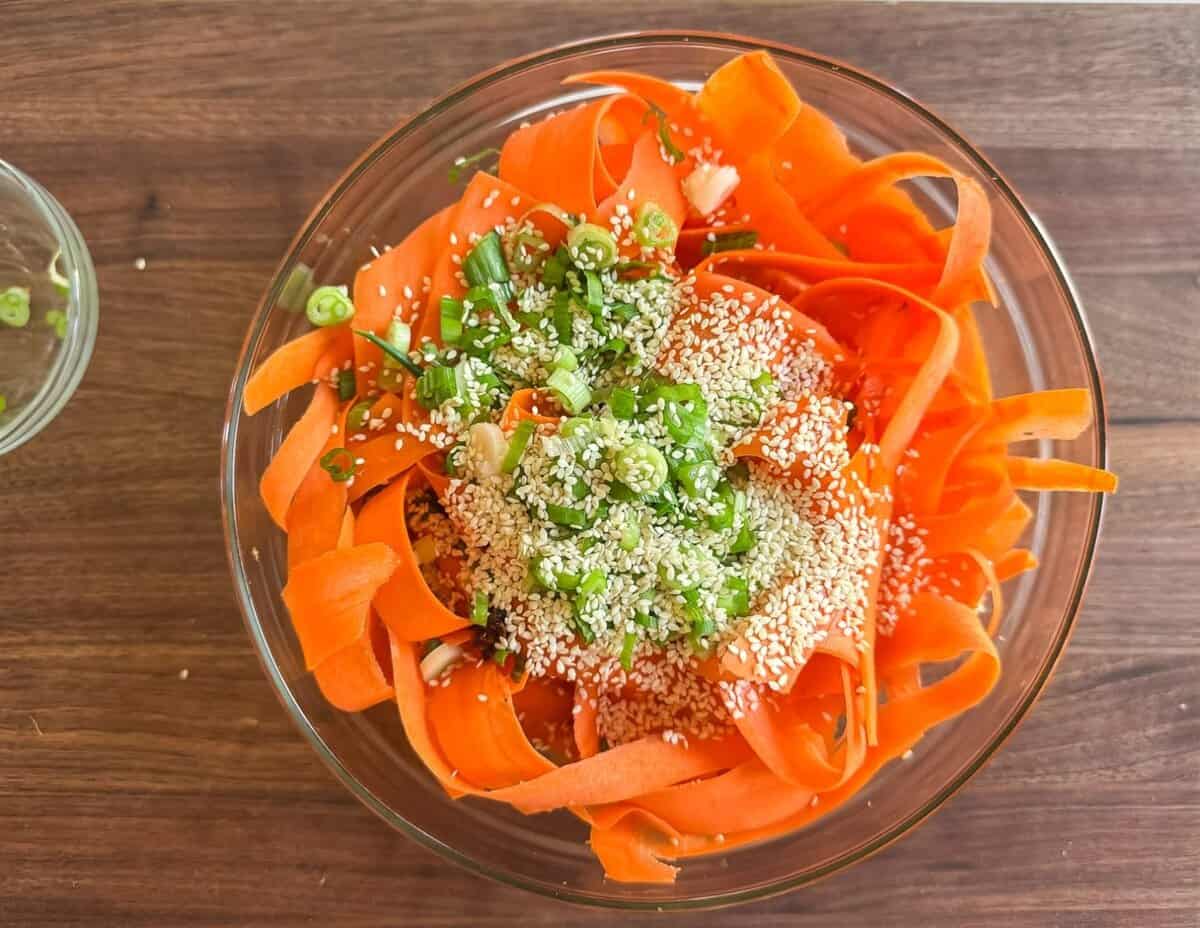 Raw Carrot Salad – WellPlated.com