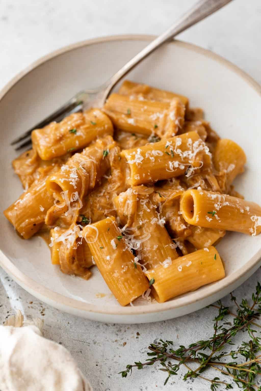 French Onion Pasta – WellPlated.com
